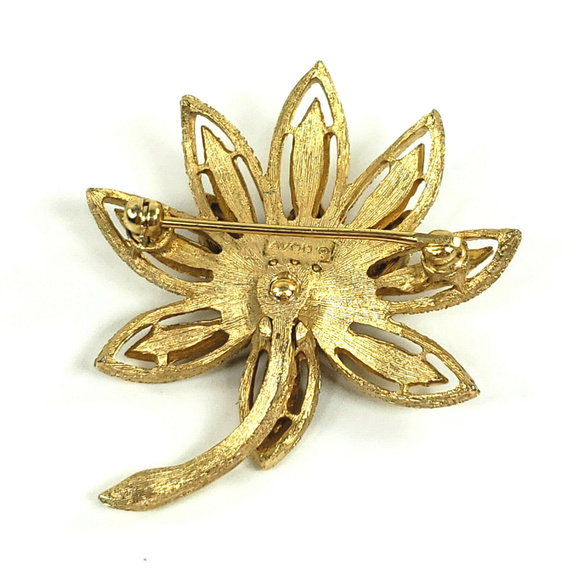 Avon | Jewelry | Vintage Avon Flower Brooch Gold Tone Filigree Pin ...